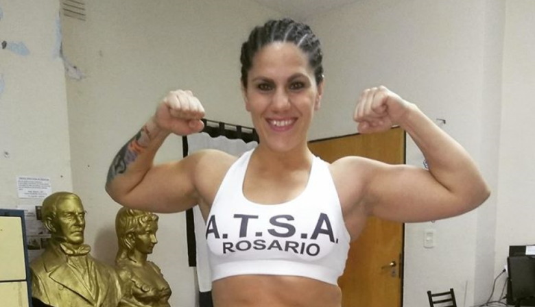 La argentina Victoria Bustos va por el título welter ante la mejor ...