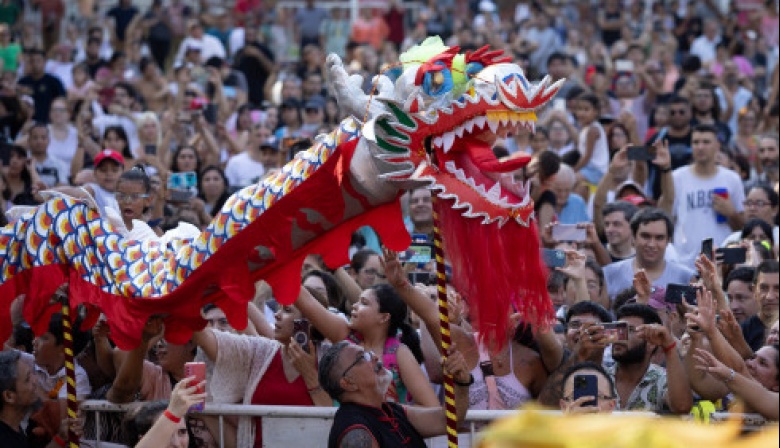 Lanzan en Argentina libro dedicado al zodiaco chino con motivo del Año ...