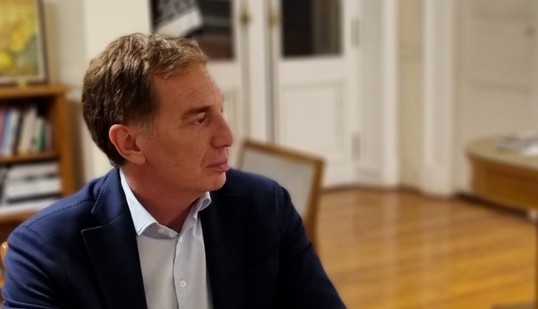 Santilli contra los K: “la militancia de Lanús se paga con la comida ...